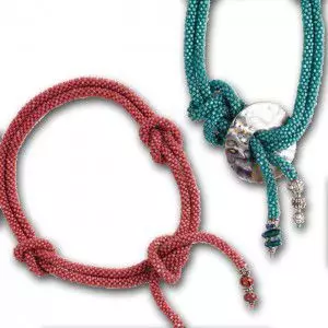 Learje hoe't jo dizze beaded crochet rope lariats meitsje kinne yn dit fergese bead crochet ebook.