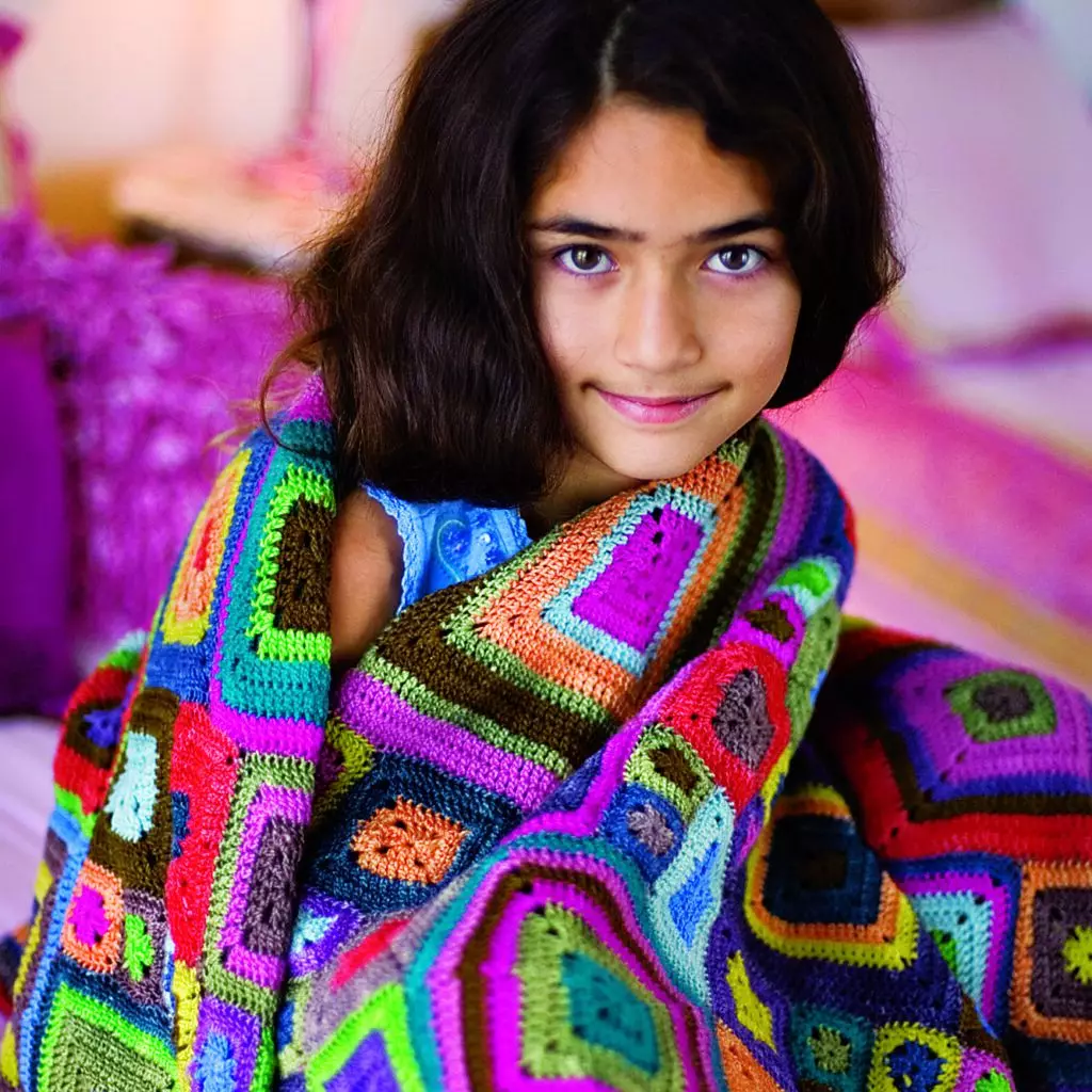 Kathy Merrick „Babette“ antklodė. nerti afganai