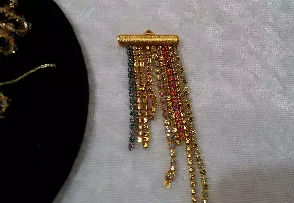 AlaCarte-Clasps-ribbon-end-necklace