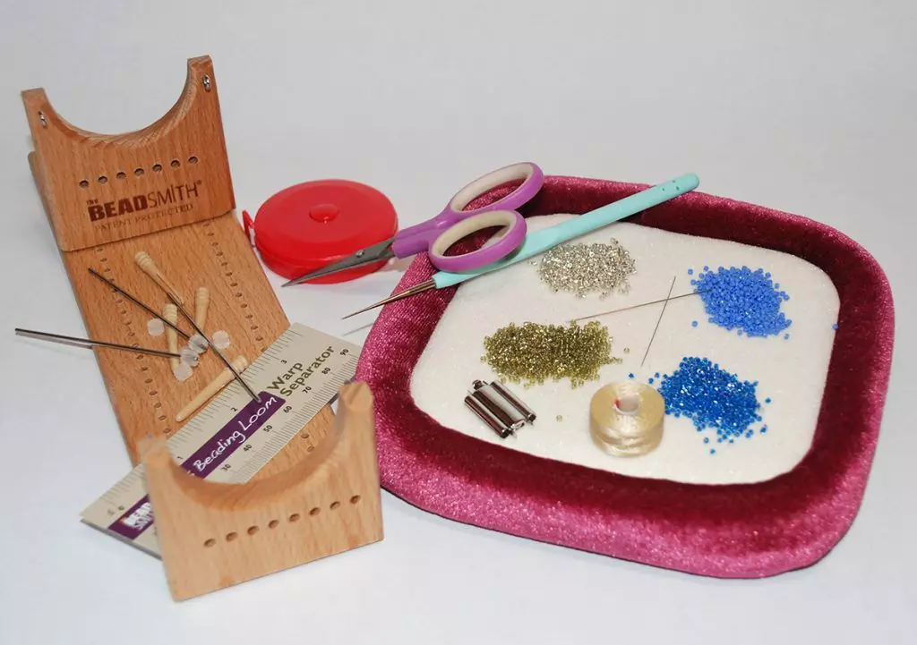 Materials de perles Beading Loom, projecte de teixit de comptes gratuït de Tammy Honaman