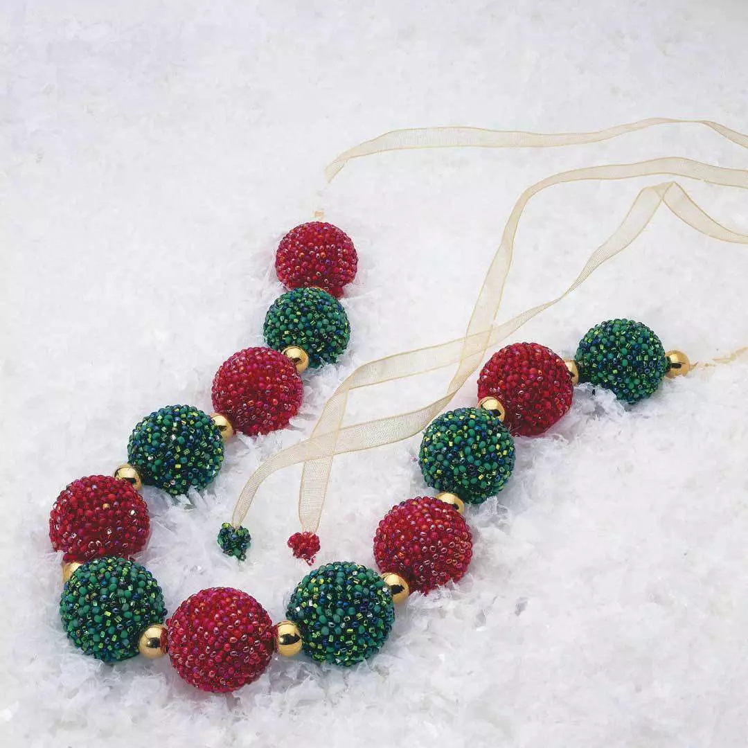 holiday beaded jewelry Christmas Ornament Necklace and Earrings ni Judi Wood