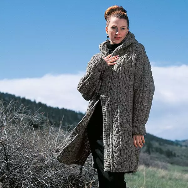 The Beautiful Cable Knit. Magical Aran Sweaters 16987_1