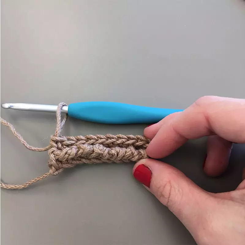 বিপরীত একক crochet