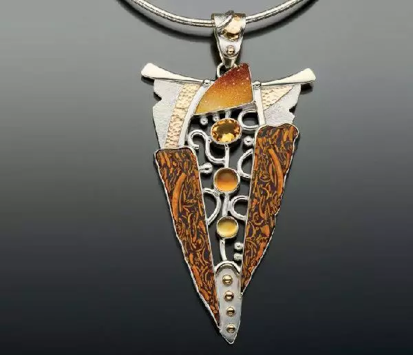 Coquina Pendant ni Marilyn Mack