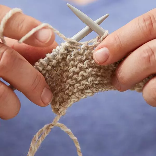 Learje, leafde, breidzje: 4 Dos and Don'ts of Learning to Knit 22076_2