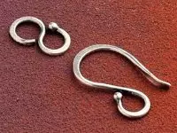 Ṣe Awọn awari Ohun-ọṣọ Aṣa, Apá Keji: 6 Ọkan-ti-a-Iru Waya Clasps 22144_3