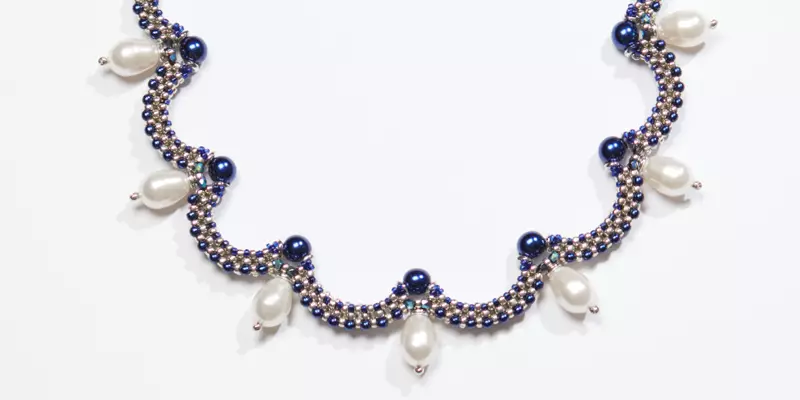 Weaving Bead Weaving: Staňte sa kráľovnou na jeden deň s korálkovými šperkami Cristie Prince