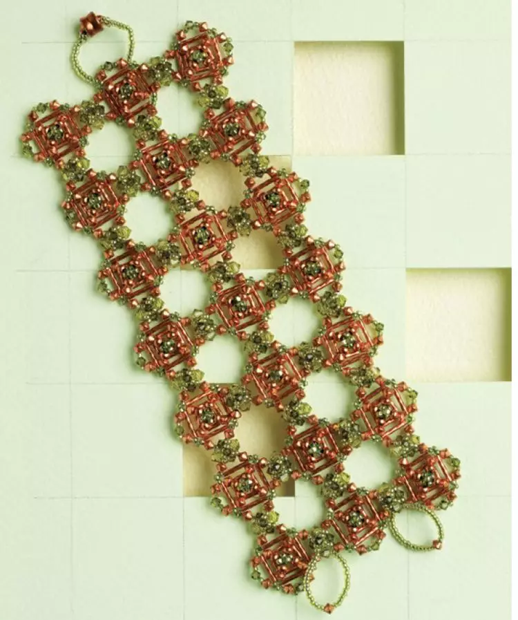 Beading patterns, bugle hlaws dai, Stitching with Shaped Beads: 10 Beading Projects to make with Bugle Beads, Tuscan Vuas,