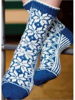 Mga medyas ng Snowflake Fair Isle