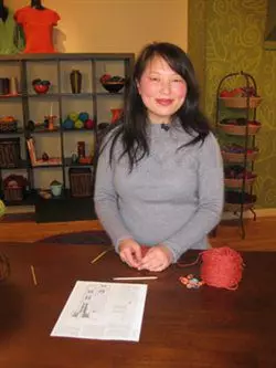 Shape Up for the Holiday with Knitting Daily TV Episode 913 25755_5