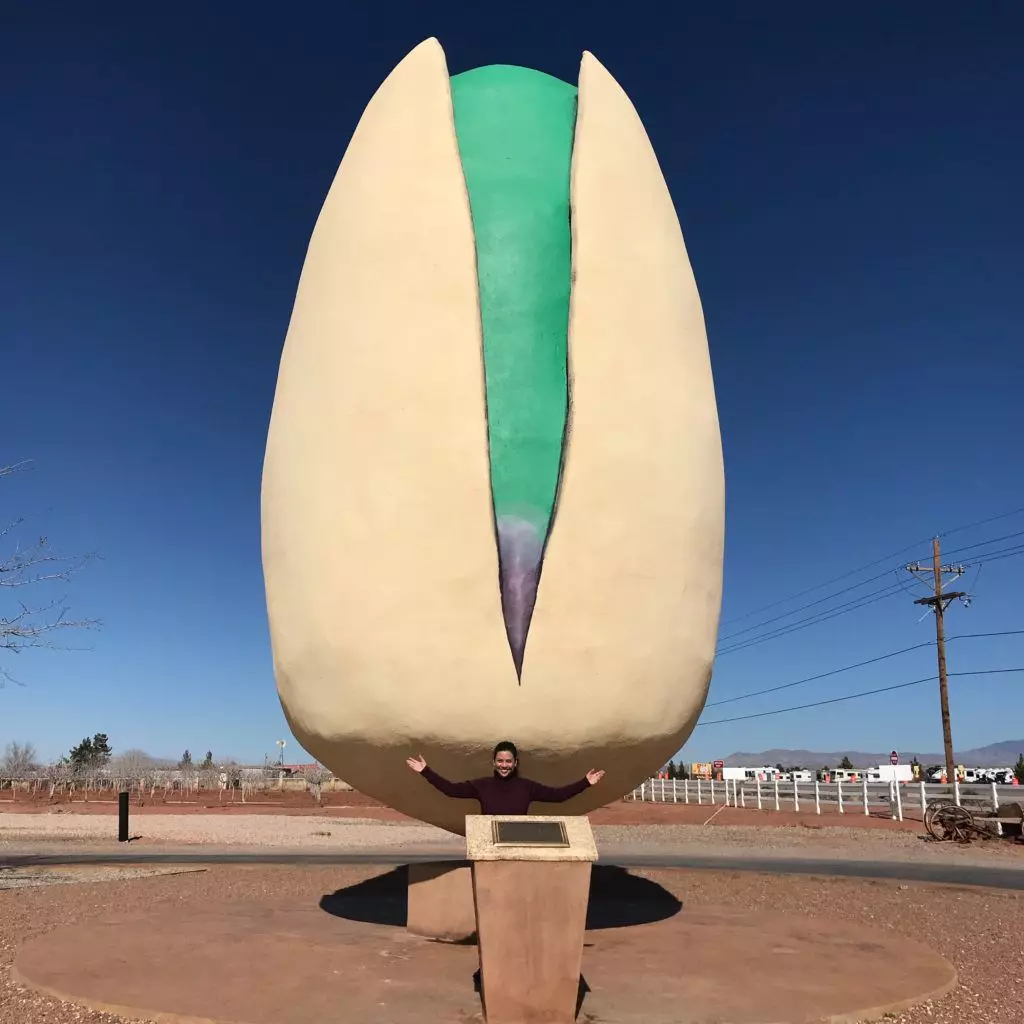 higanteng pistachio sculpture