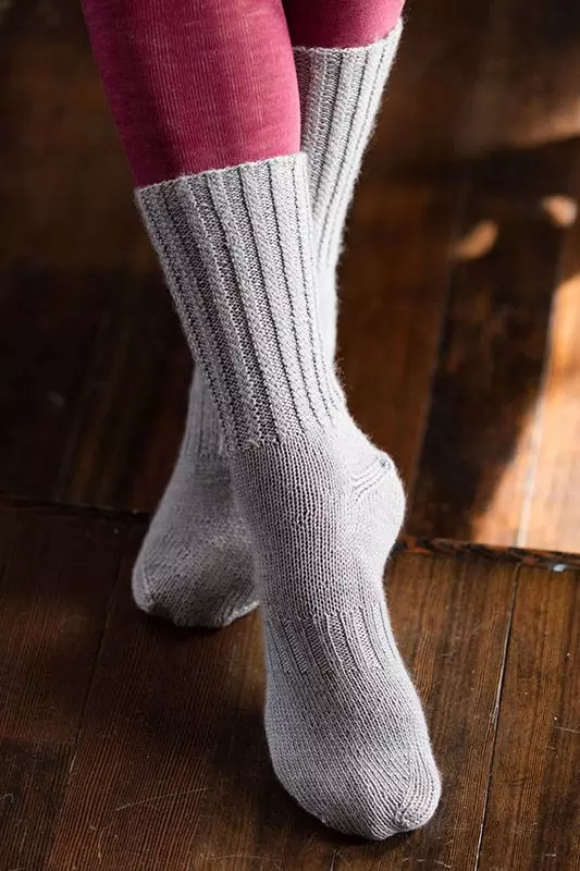 Мојот прв пар чорапи: почеток со манжетни