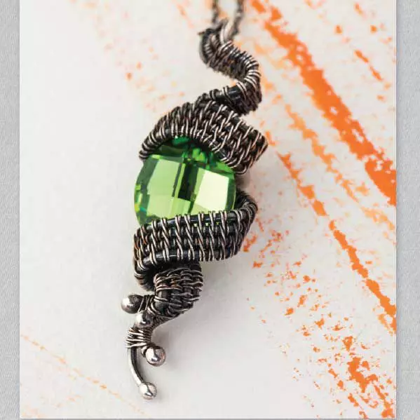 I-Rivulet pendant ka-Sarah Thompson evela ku-Fine Art Wire Weaving