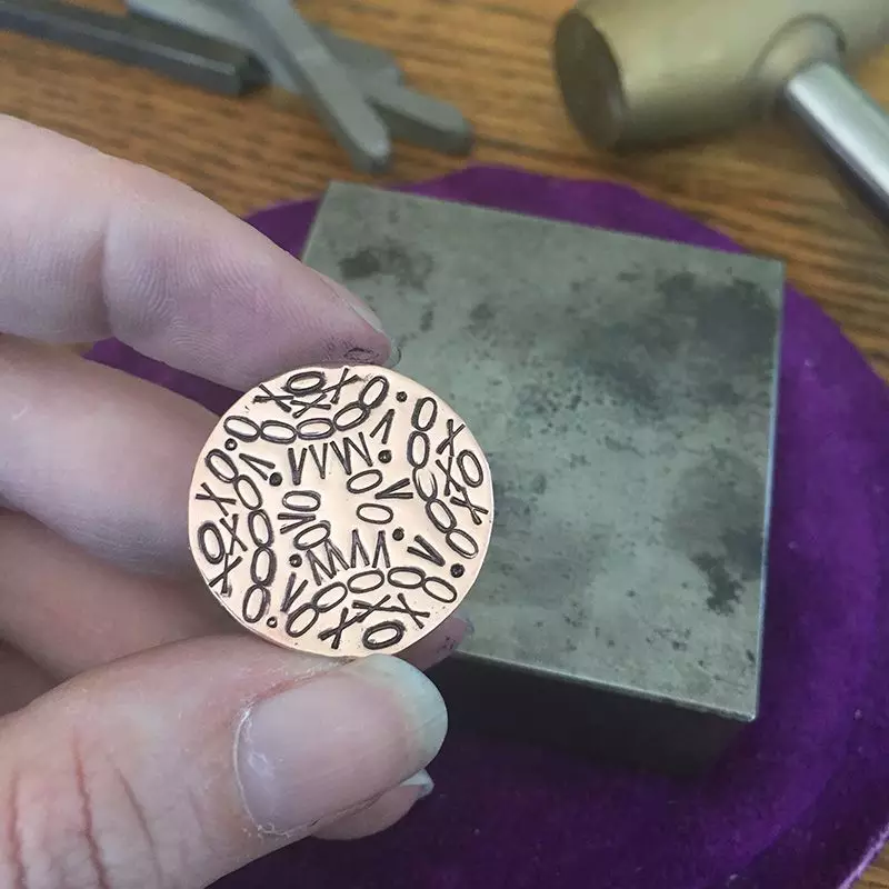 Metal Stamping Mandalas mat Bréif Timberen