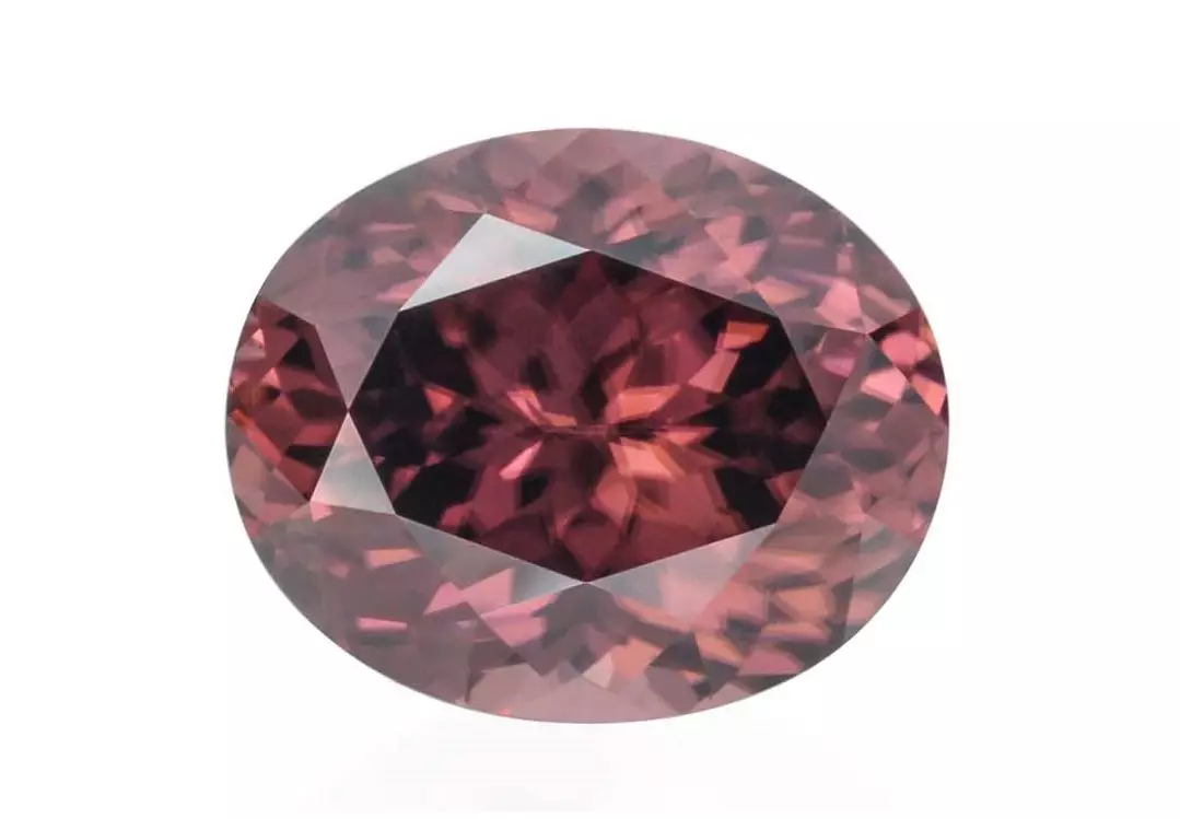 ພົບກັບ Gemstones: Pink Zircon 5632_1