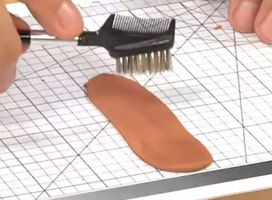 6 na tip para sa paggawa ng alahas ng metal clay at pag-texture ng metal clay