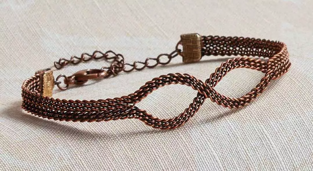 Kumihimo Wirework Ua Yooj Yim: Infinity Bracelet