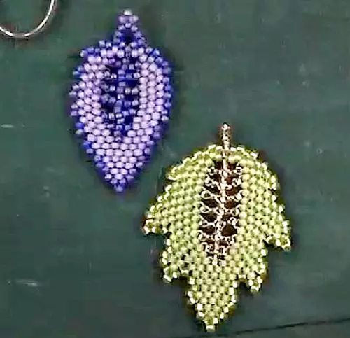 Huib Petersen, diagonal peyote stitch, russian leaf stitch, seed beading, bead weaving