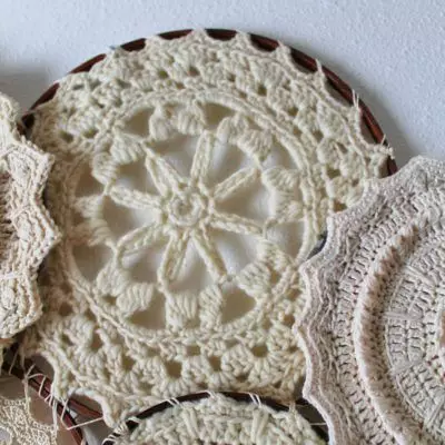 WWDD: 3 Mandalas sitere na ịhụnanya nke Crochet maka ụlọ Crochet gị