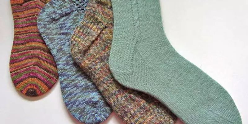 Leer hoe om sokkies te brei in hierdie GRATIS Gids!