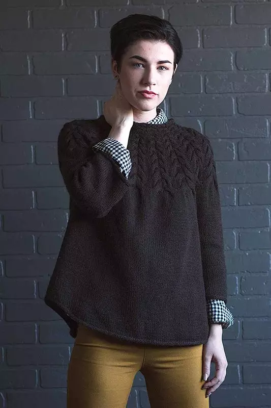 Бо Анжелина Пуловер аз Interweave Knits Fall 2017 шинос шавед