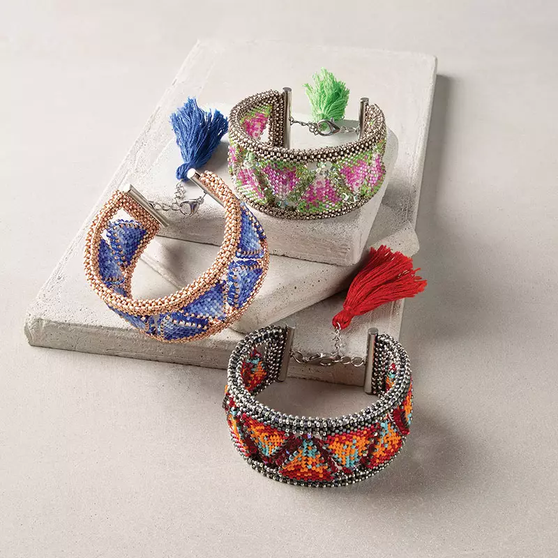 amasaro ya cuff bracelets kuva Beadwork